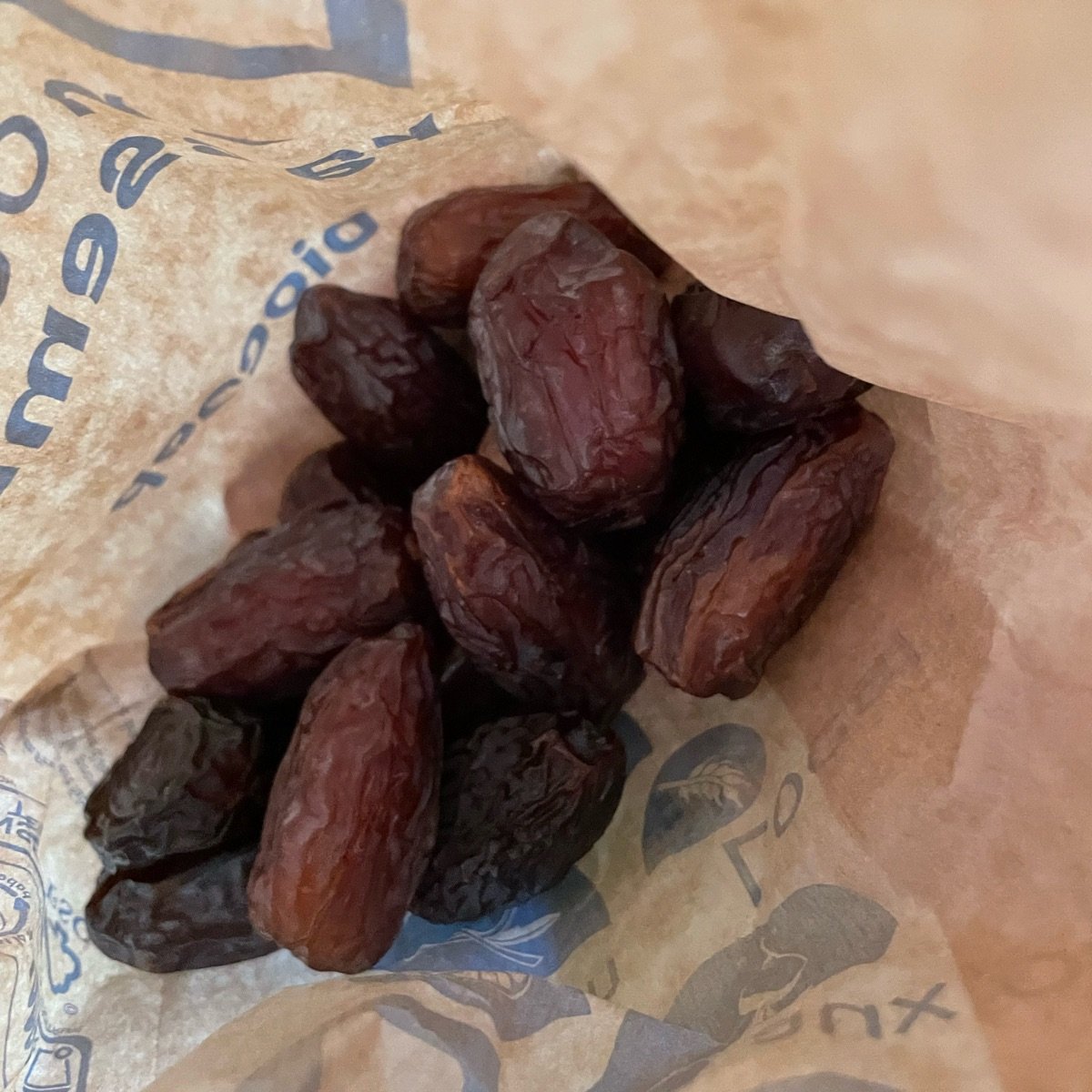 dattes Mejdool from Biocoop - Vegan Product Reviews & Ratings | abillion