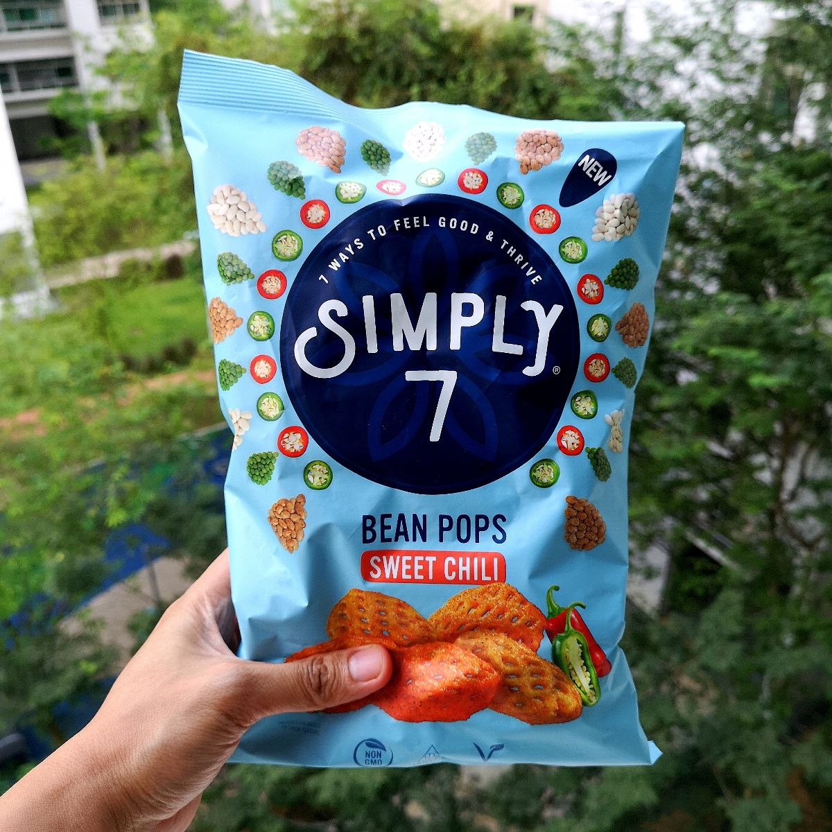 Sweet Chili Bean Pops from Simply 7 Snacks - Vegan Product Reviews ...