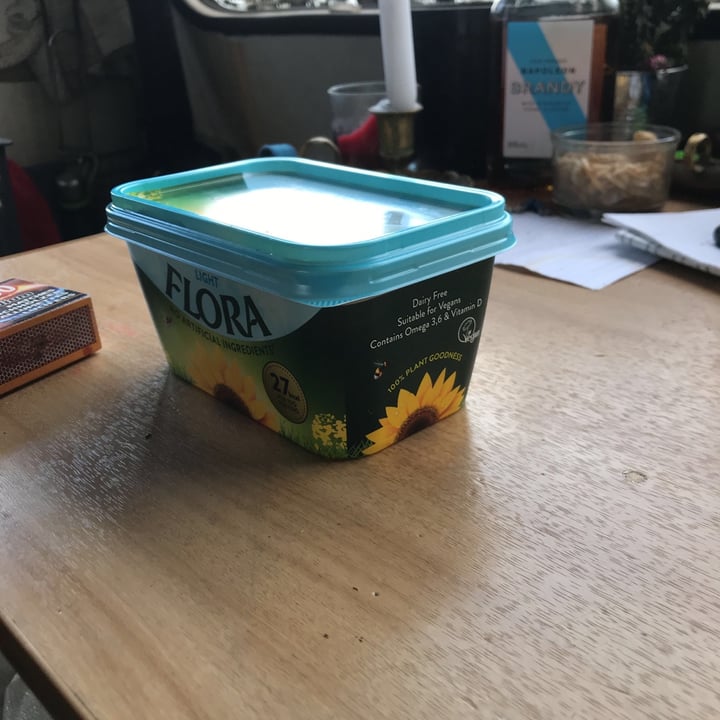 Flora Flora light Review | abillion