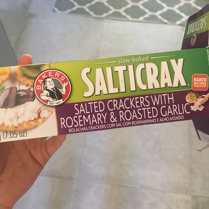 Salticrax Roasted garlic Review | abillion