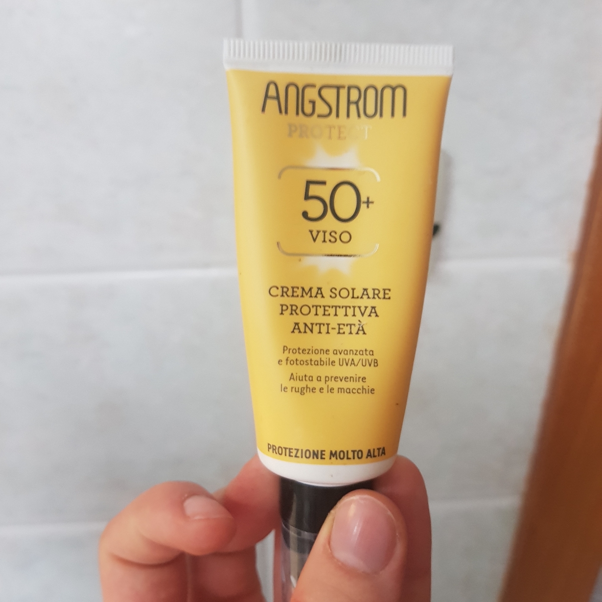 Crema Solare SPF 50 from Angstrom - Vegan Product Reviews & Ratings ...