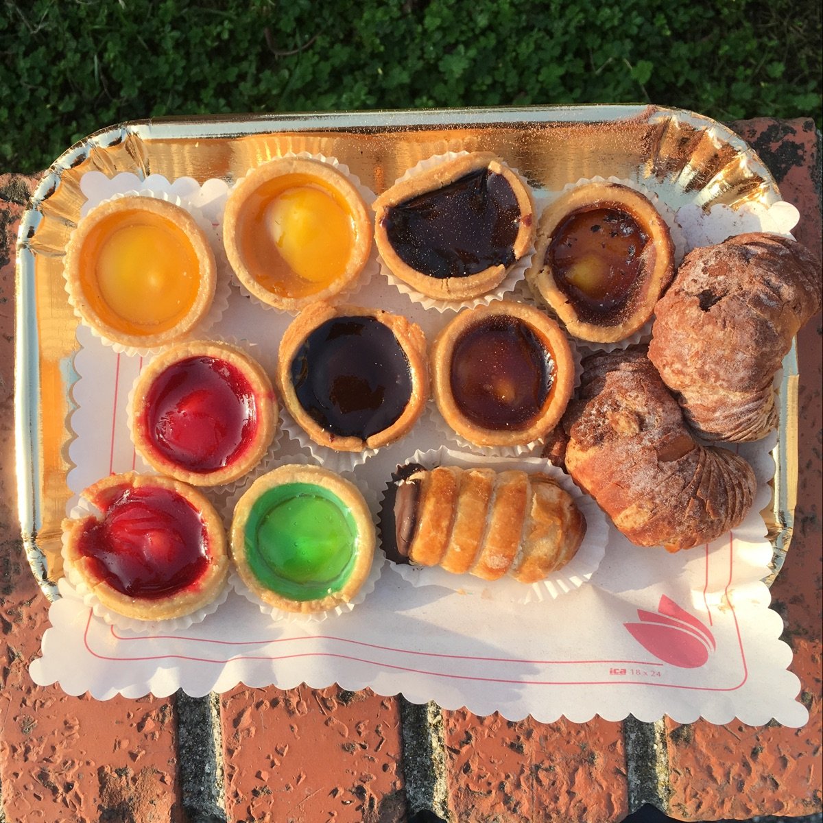 Pasticcini from Il Gigante Pasticceria - Vegan Product Reviews ...