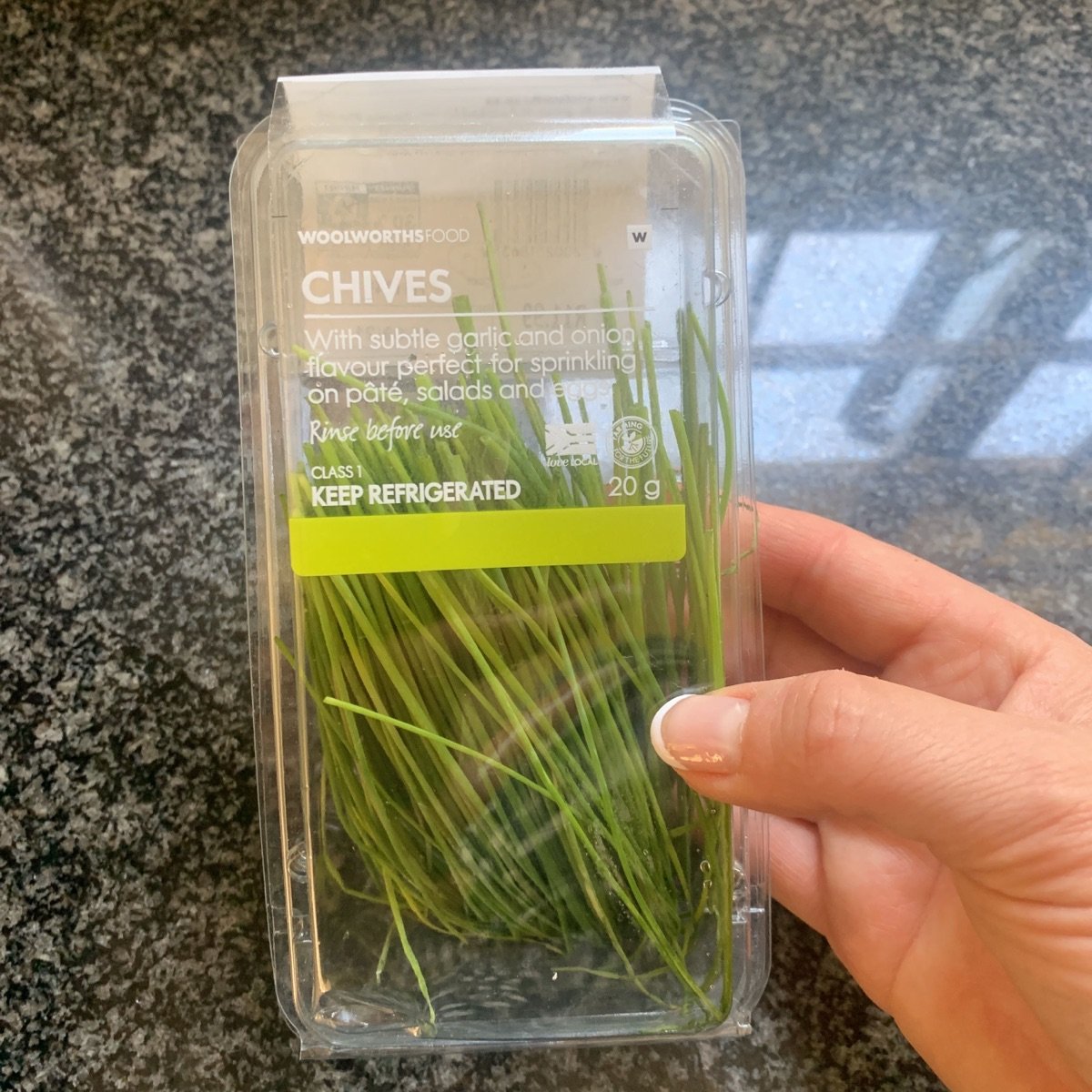 Chives from Woolworths Food - Vegan Product Reviews & Ratings | abillion