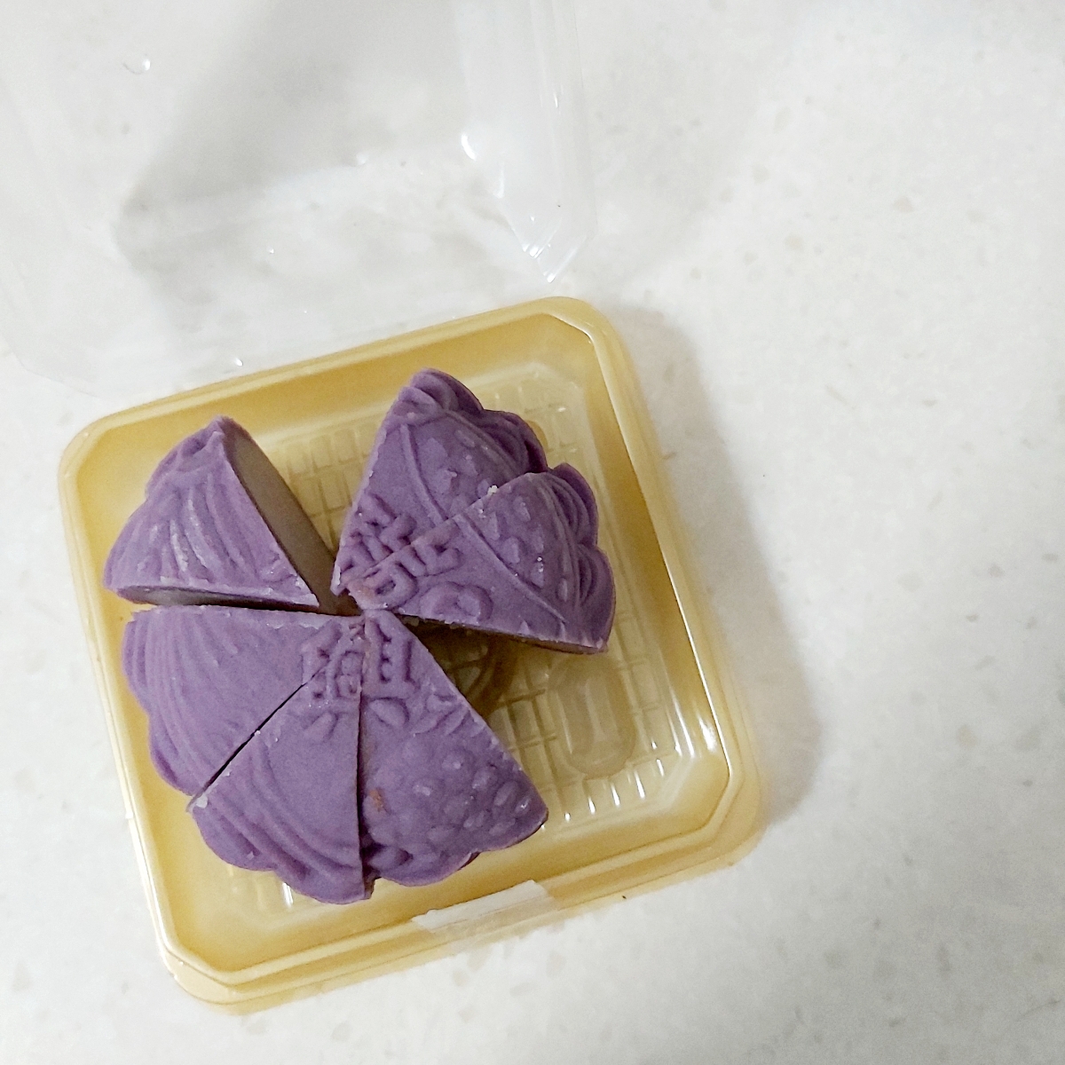 Vegetarian Yam Snowskin Mooncake from Swee heng - Vegan Product Reviews ...