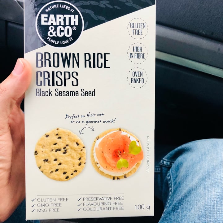 Earth & Co Brown Rice Crisps Black Sesame Seeds Review | abillion