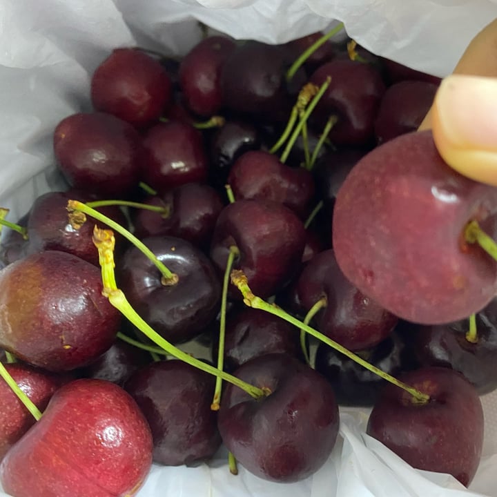 Kings Rock Cherries Premium Tasmanian Cherries Review | abillion