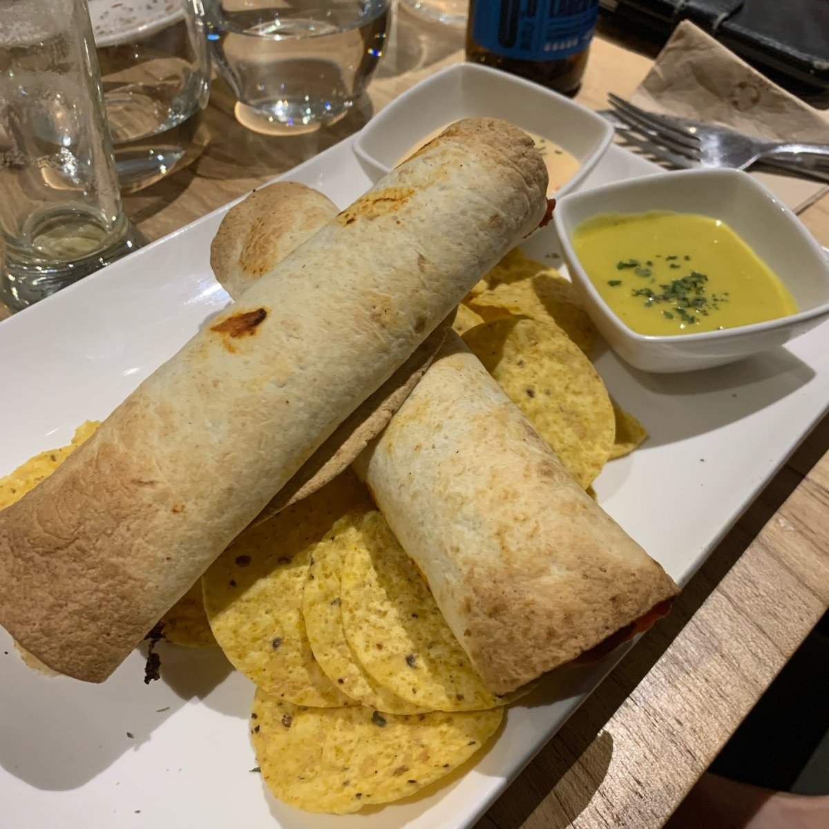 Fajitas de jackfruit, alubias rojas y verduras at Restaurante Alive ...