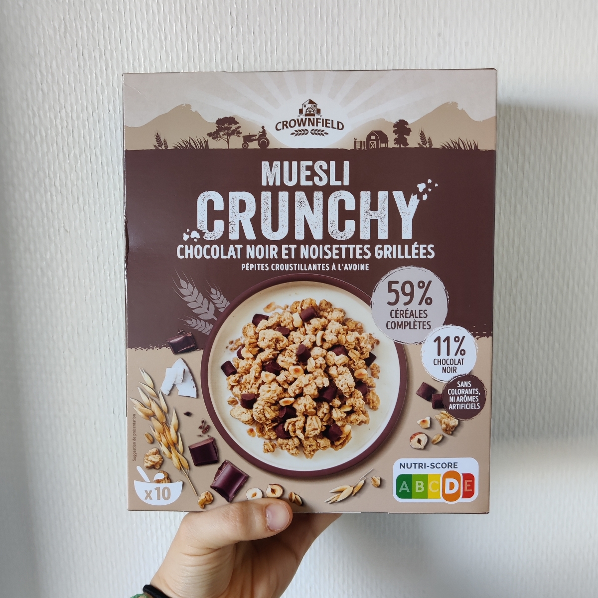 Crownfield Muesli Crunchy Chocolat noir et Noisettes grillées Reviews ...