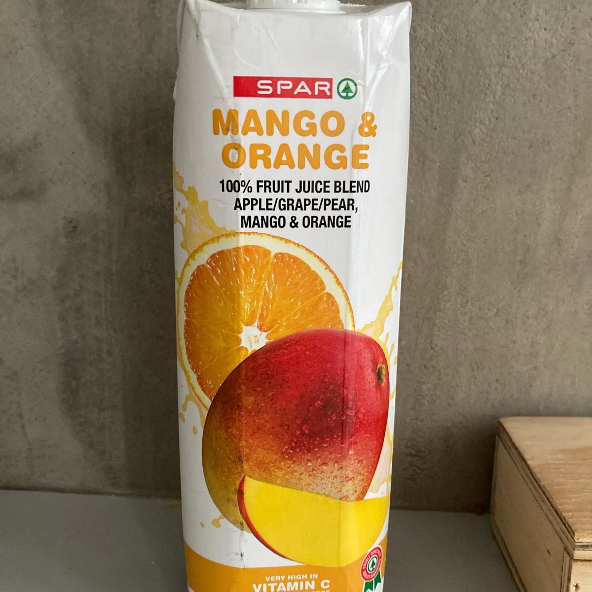 Mango & orange 100% fruit juice blend from Spar - Vegan Product Reviews ...