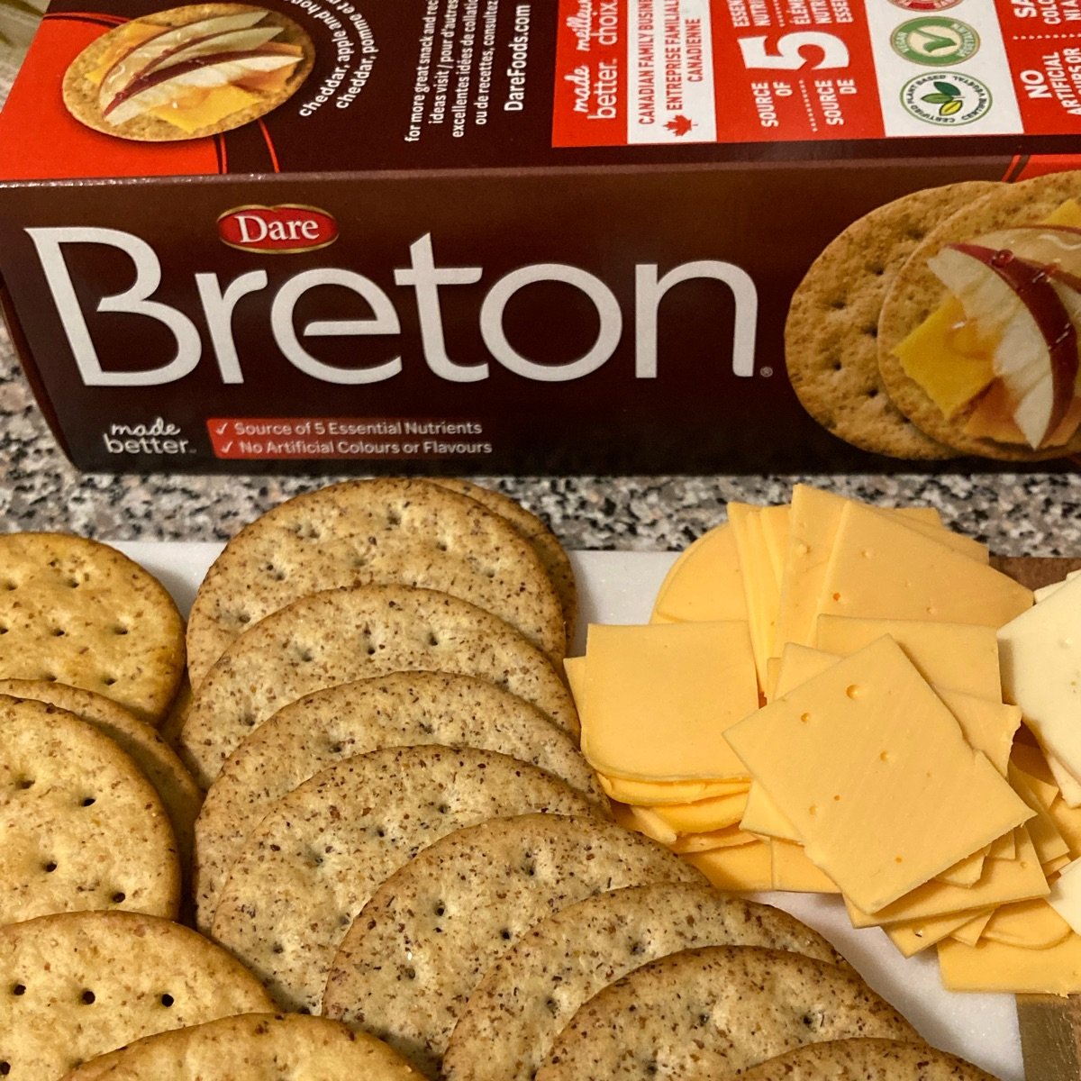 Breton Original Crackers from Dare - Vegan Product Reviews & Ratings ...