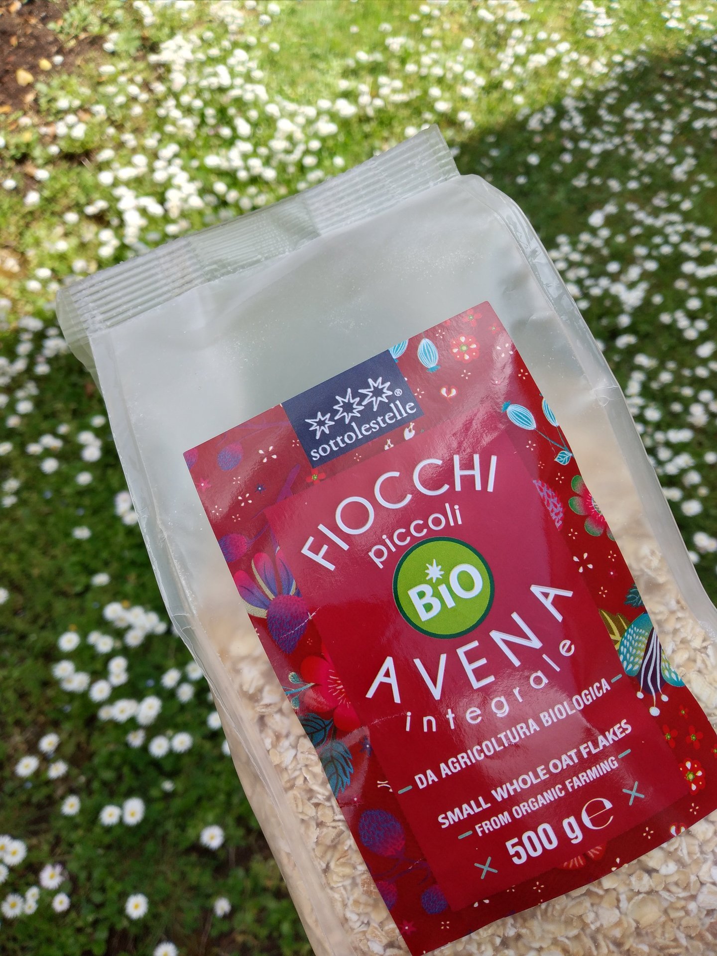 Small whole oat flakes from Sottolestelle - Vegan Product Reviews ...