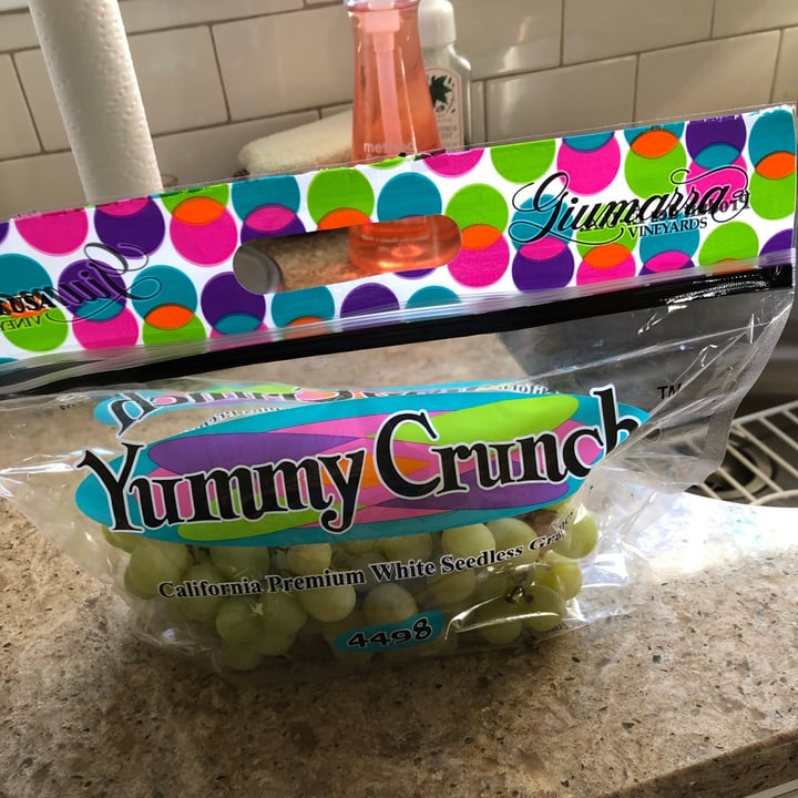 Giumarra vineyards Yummy crunch green grapes Review | abillion