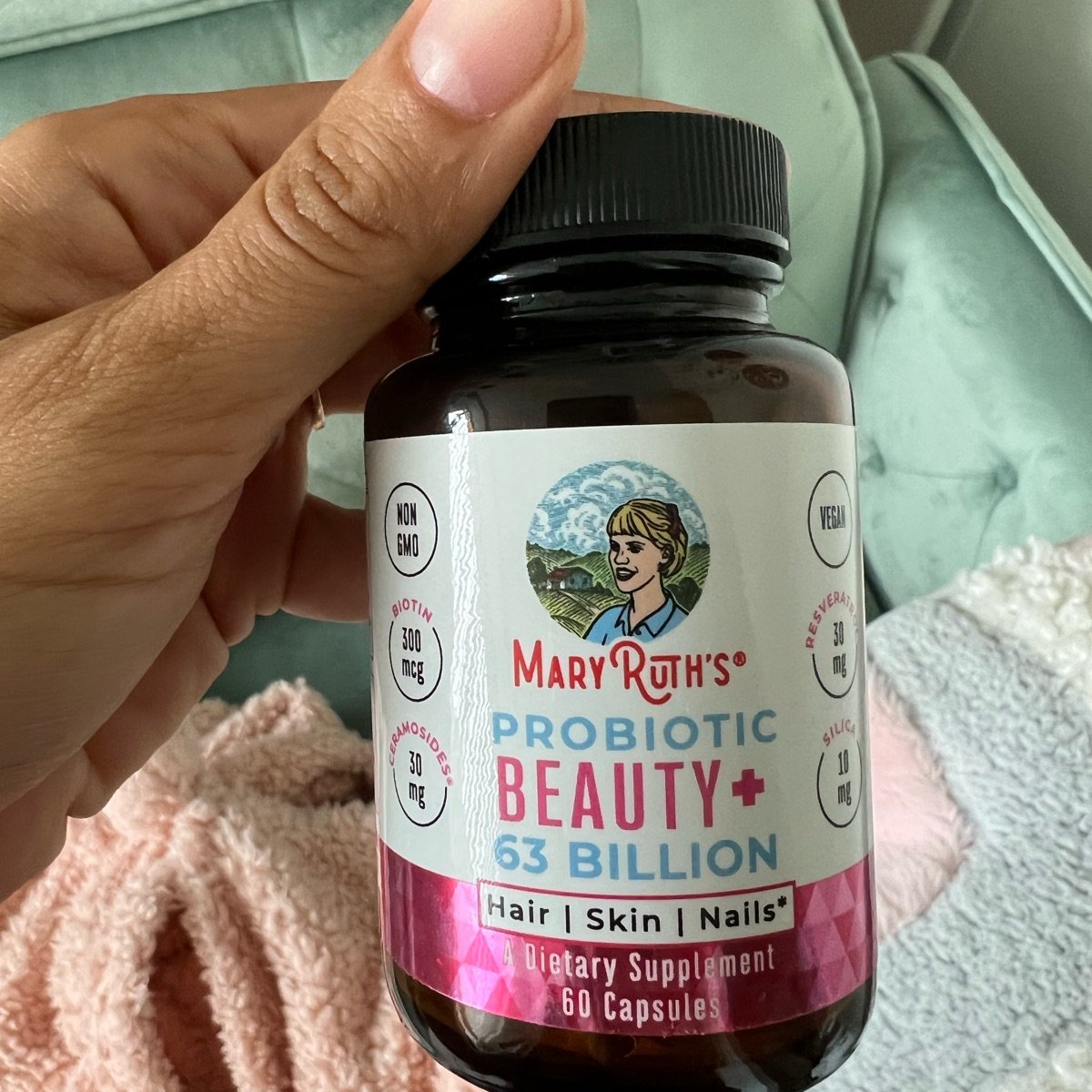 Probiotic Beauty + 63 Billion from Mary Ruth's - Vegan Product Reviews ...