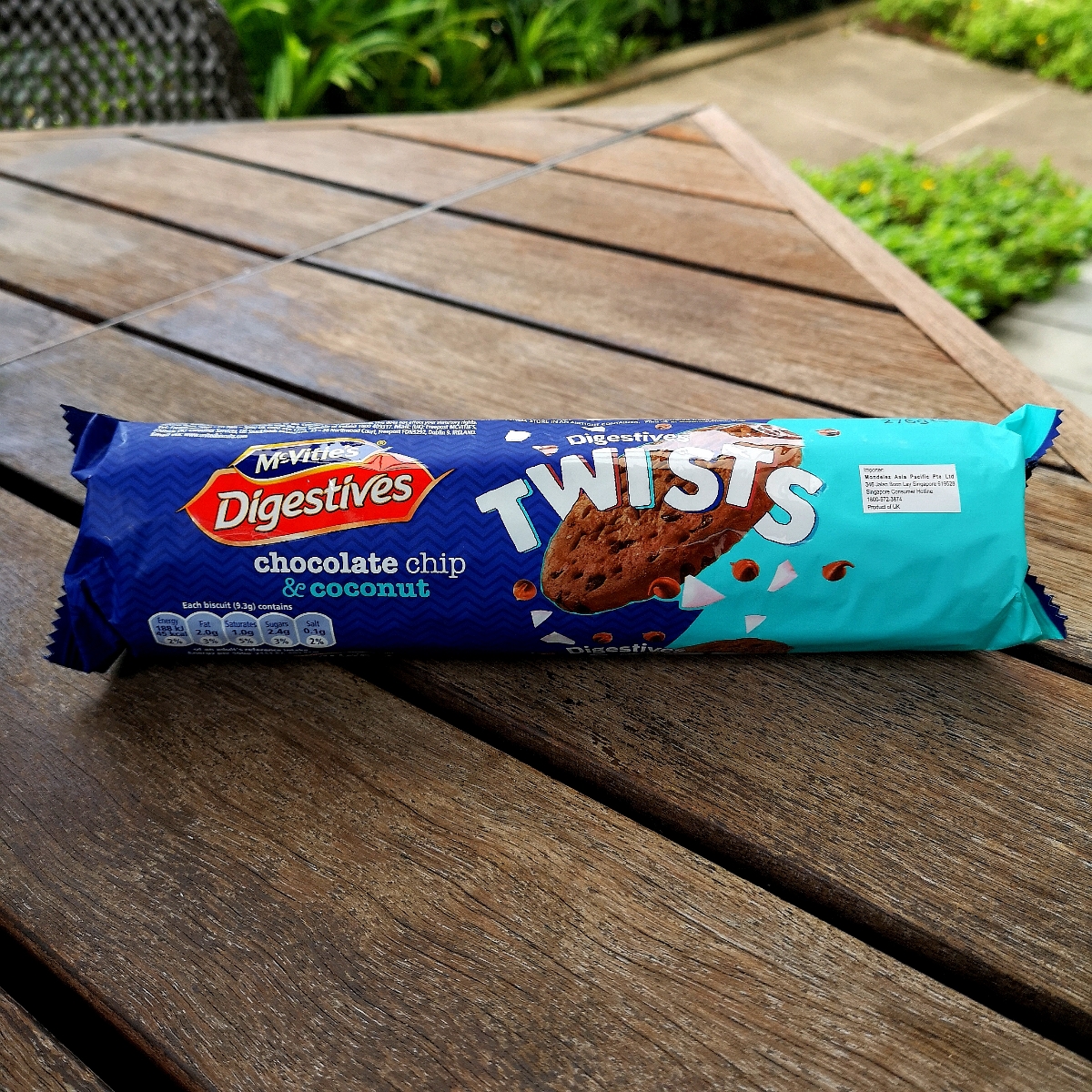 Digestive Twists Chocolate Chip & Coconut from McVitie's - Vegan ...