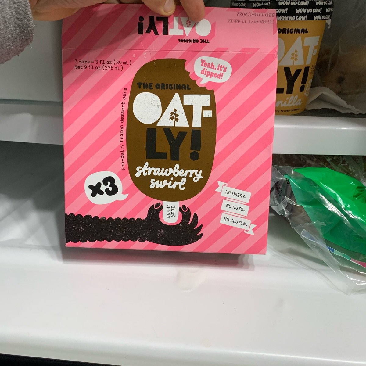 Strawberry swirl dipped bars from Oatly - Vegan Product Reviews ...