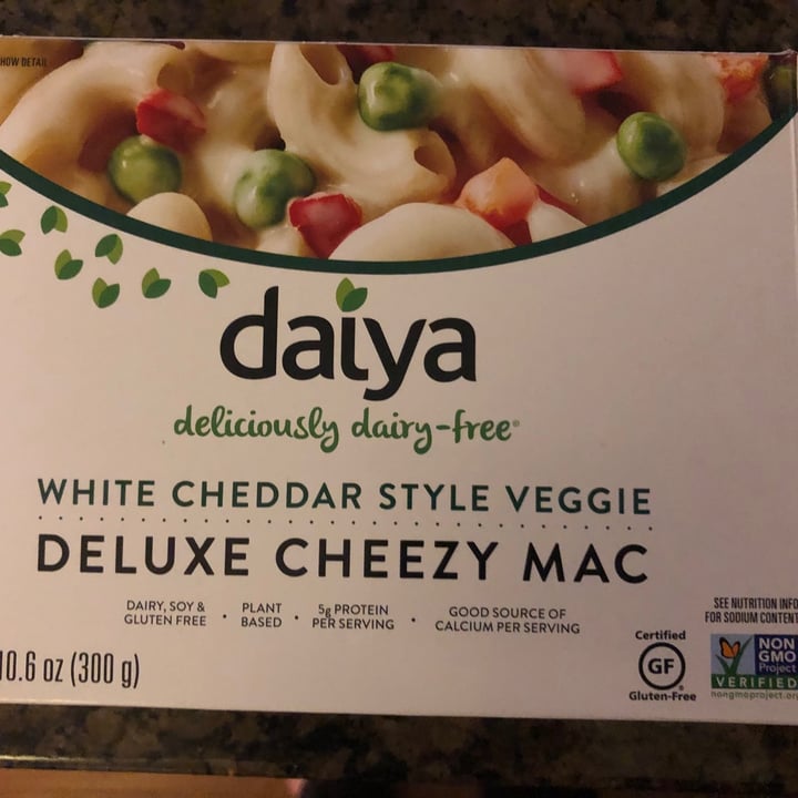 Daiya White Cheddar Style Veggie Deluxe Cheezy Mac Review | abillion