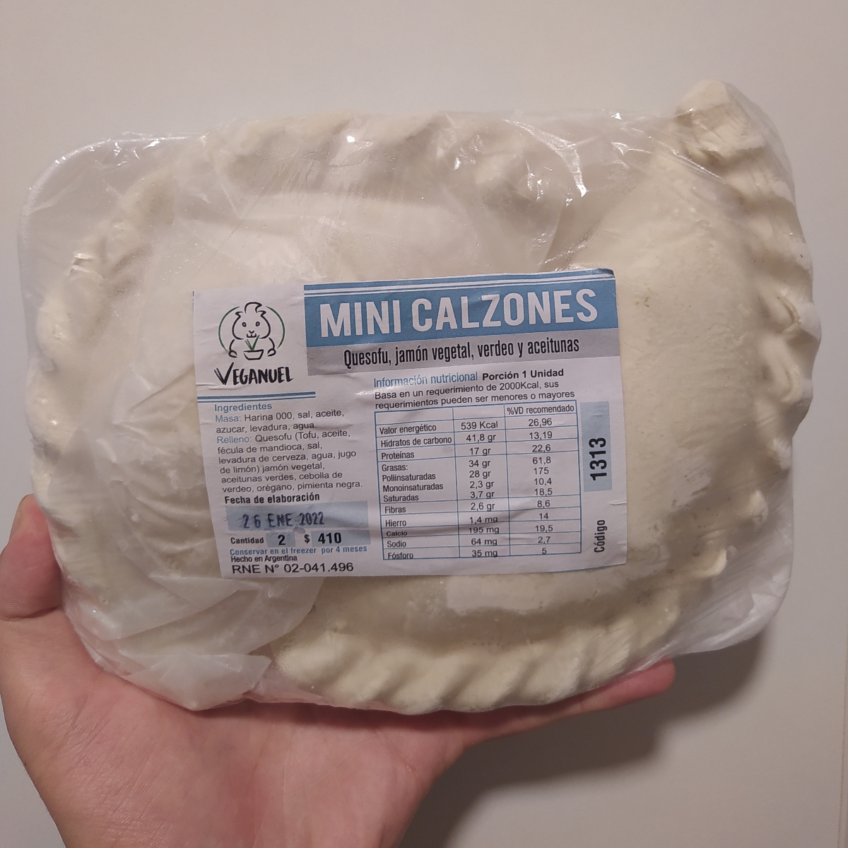 Mini calzón de jamón y queso from Veganuel - Vegan Product Reviews ...