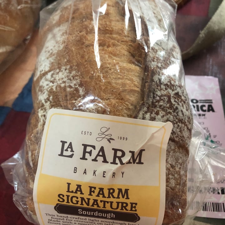 la farm bakery Signature Sourdough. Review | abillion