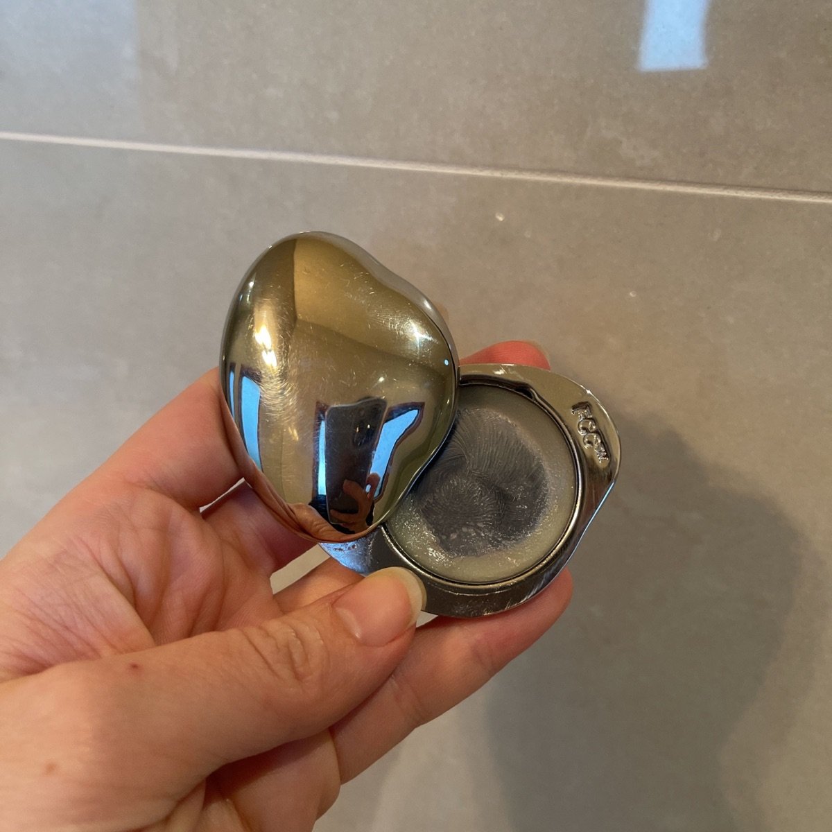 Lip Oil from Fluff - Vegan Product Reviews & Ratings | abillion