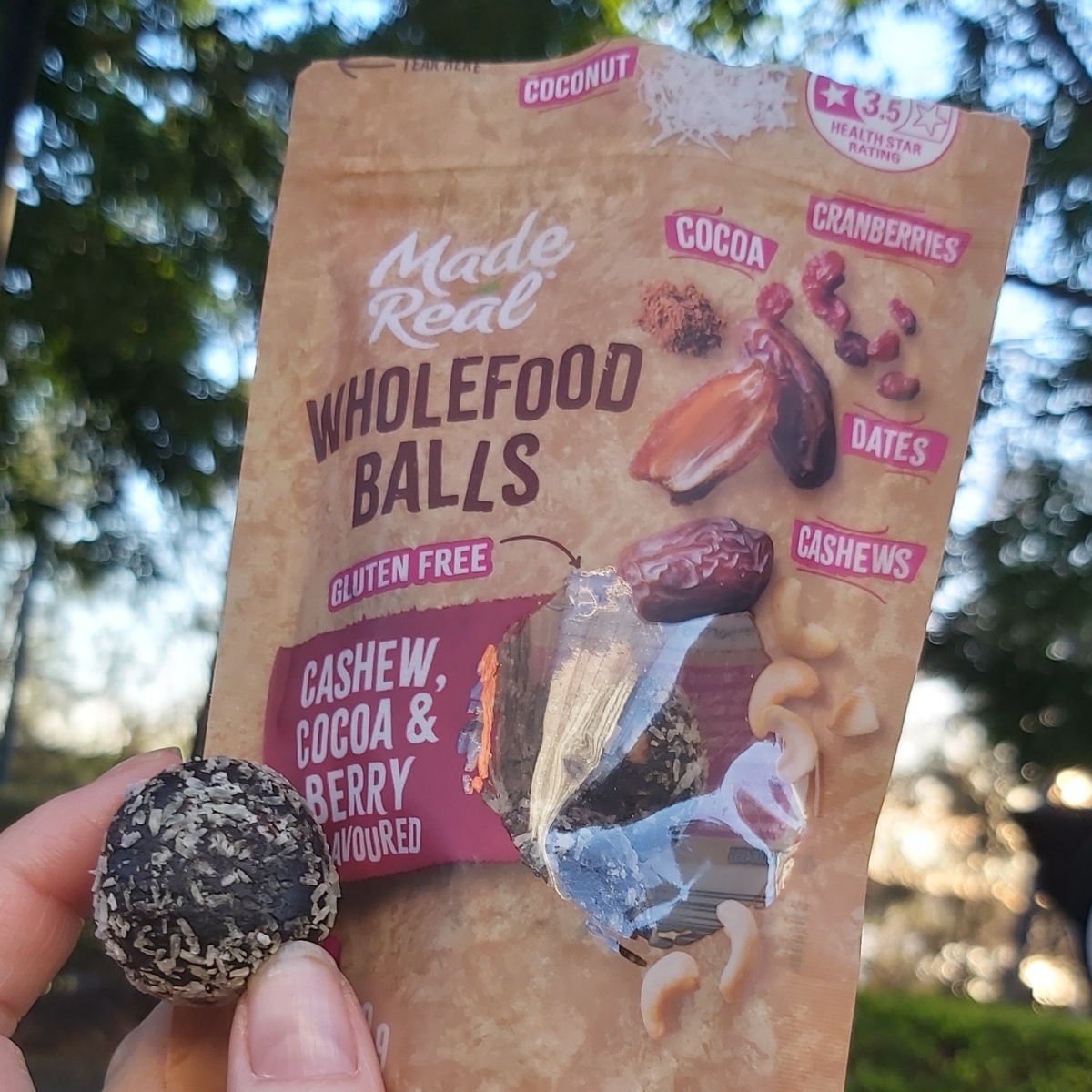 ALDI Wholefood Balls Cashew Cocoa & Berry Reviews | abillion