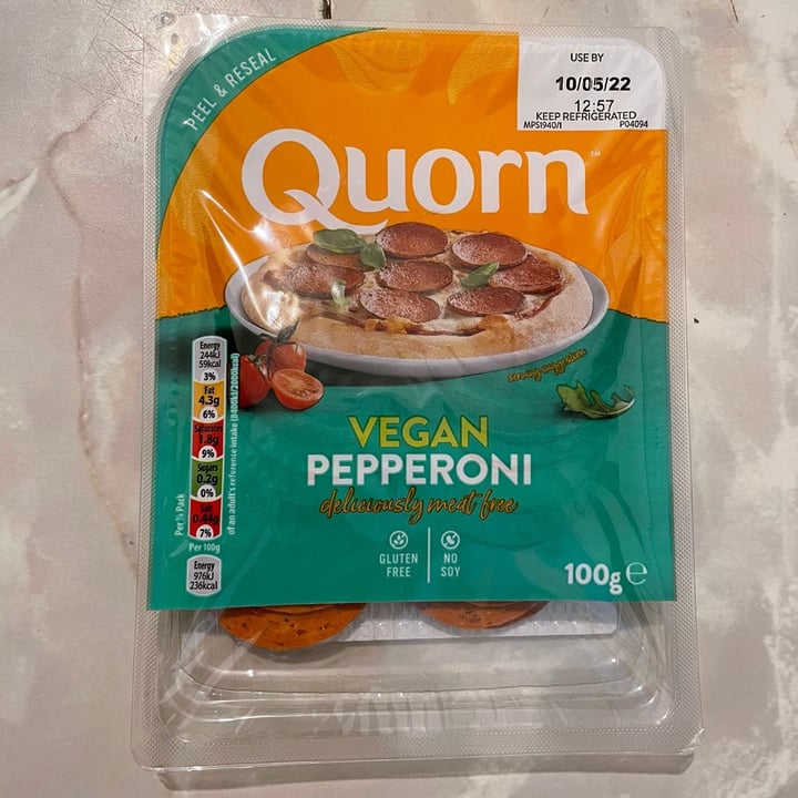 Quorn Vegan pepperoni Review | abillion