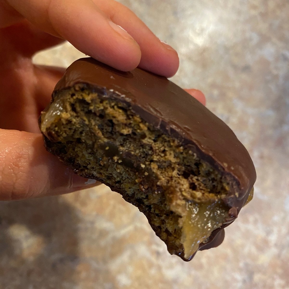Alfajor sabor dulce de leche from Itacate - Vegan Product Reviews ...