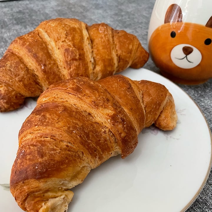 Pane E Tulipani Monza, Italy Croissant Vegano Review | abillion