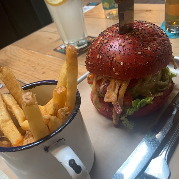 BrewDog Inverurie United Kingdom Beyond Meat Burger Review | abillion