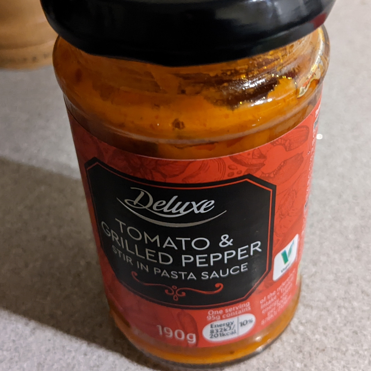 Tomato And Grilled Pepper Sauce from Deluxe - Vegan Product Reviews ...