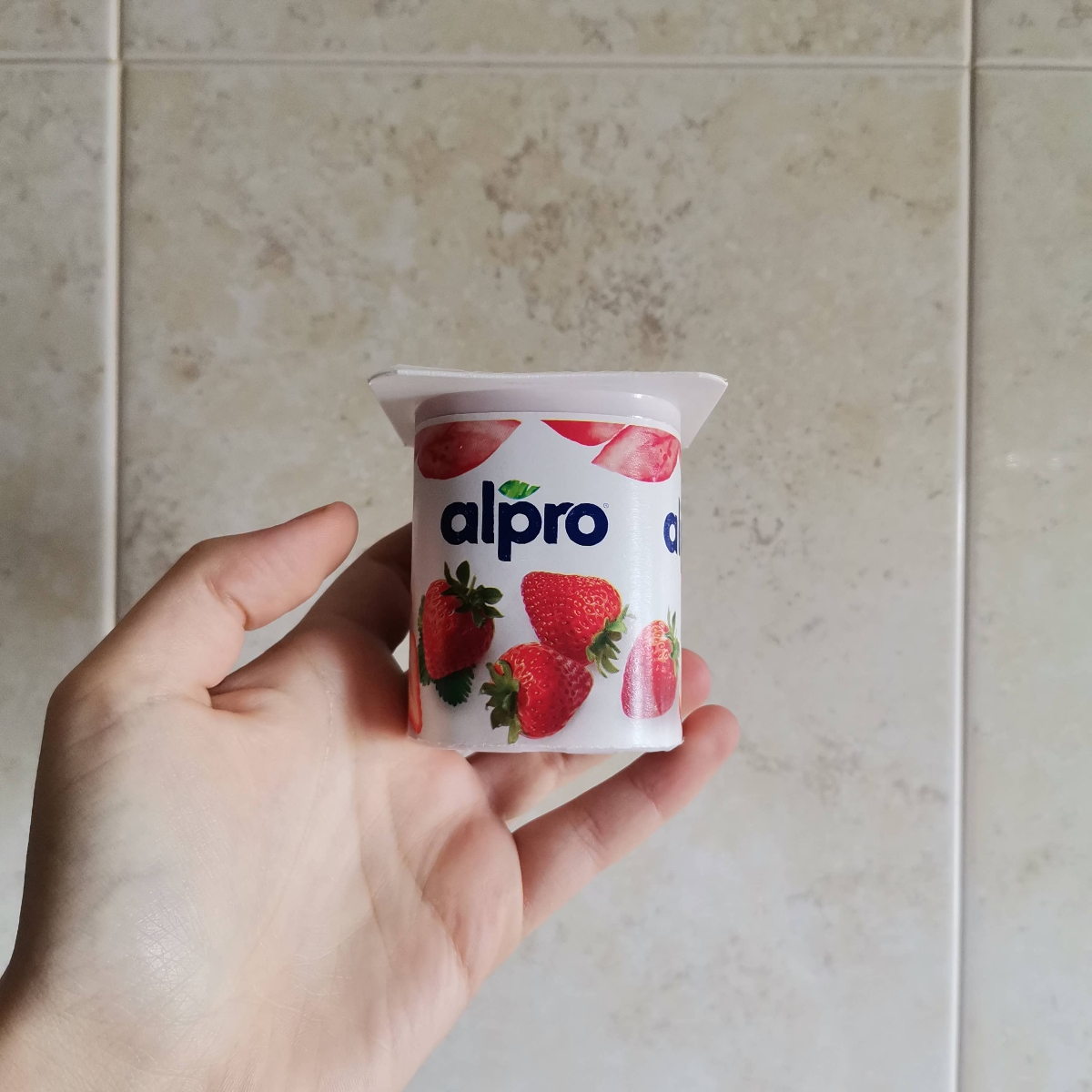 Iogurte de morango from Alpro - Vegan Product Reviews & Ratings | abillion