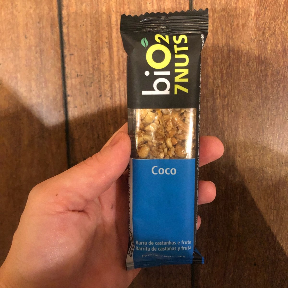 Barra de Castanhas e Coco from Bi02 - Vegan Product Reviews & Ratings ...