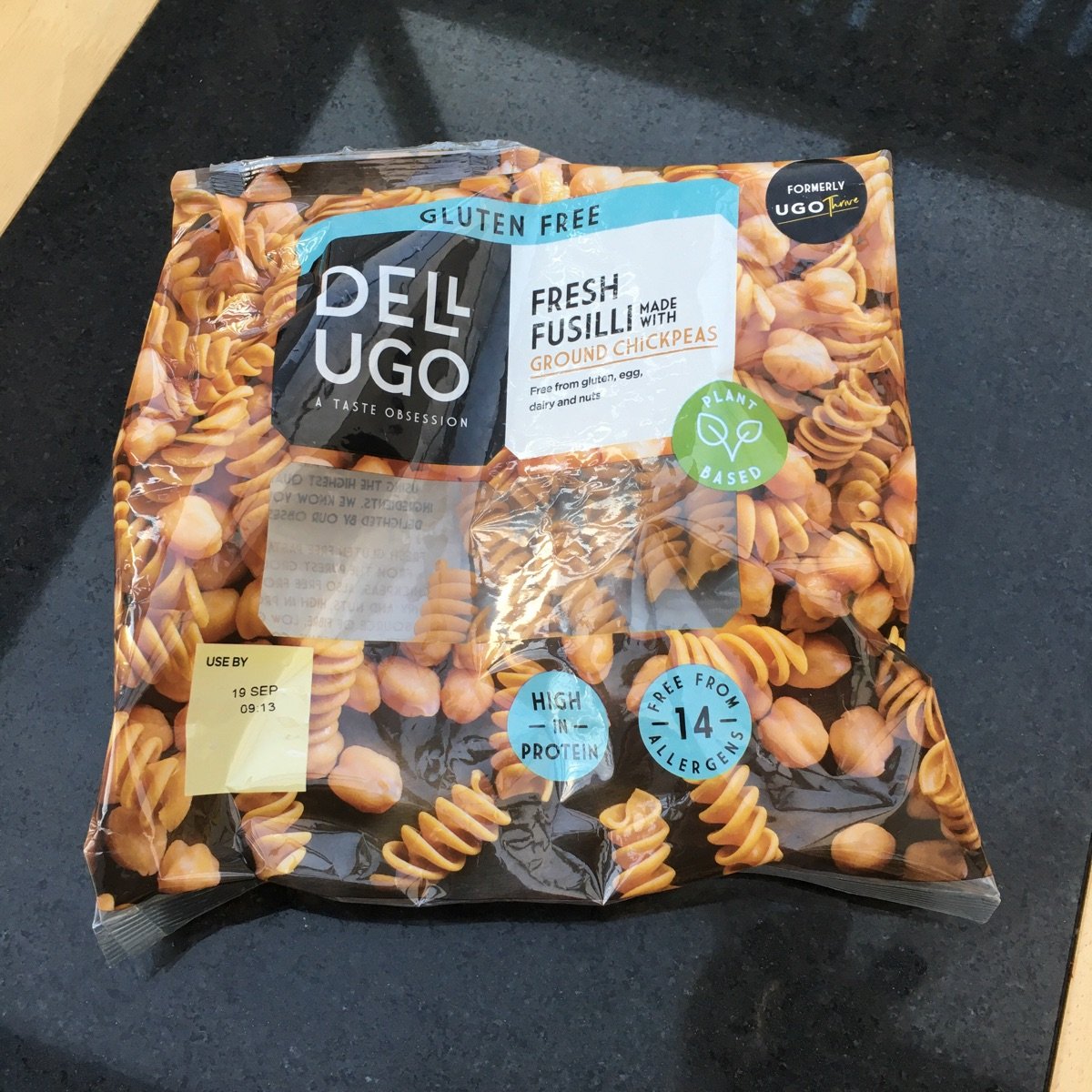 Fresh fusilli made with ground chickpeas from Dell' Ugo - Vegan Product ...