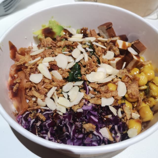 Poke Regular con Riso, Ceci Alla Curcuma, Tofu Affumicato, Avocado ...