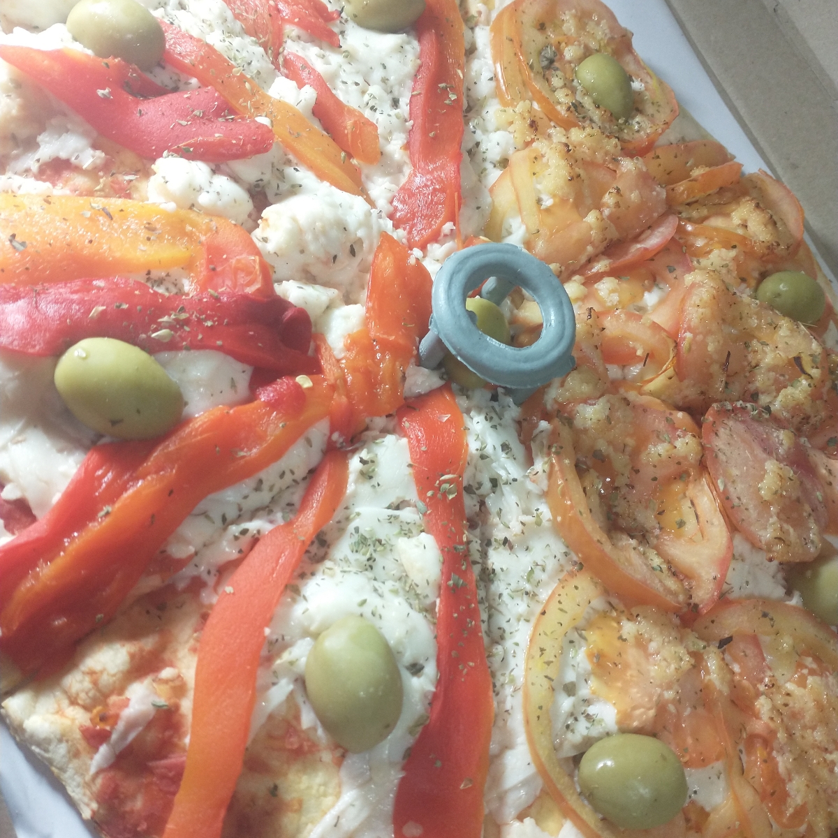 Pizza De Morrones Y Napolitana from Empanadas de 10 - Vegan Product ...