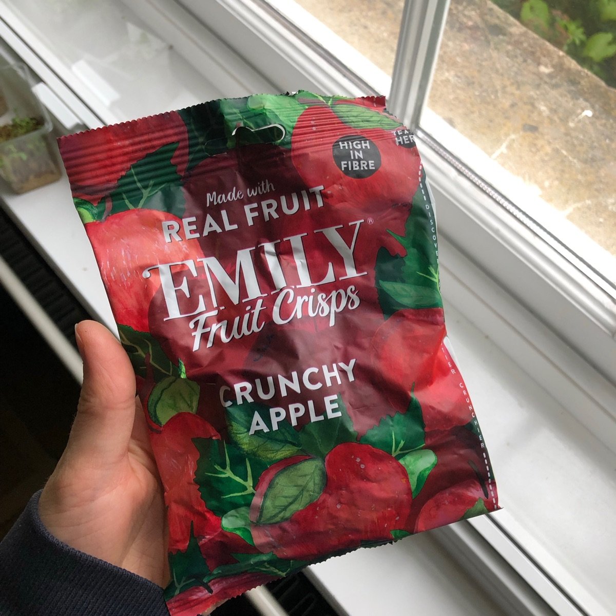 Crunchy red apple from Emily Snacks - Vegan Product Reviews & Ratings ...