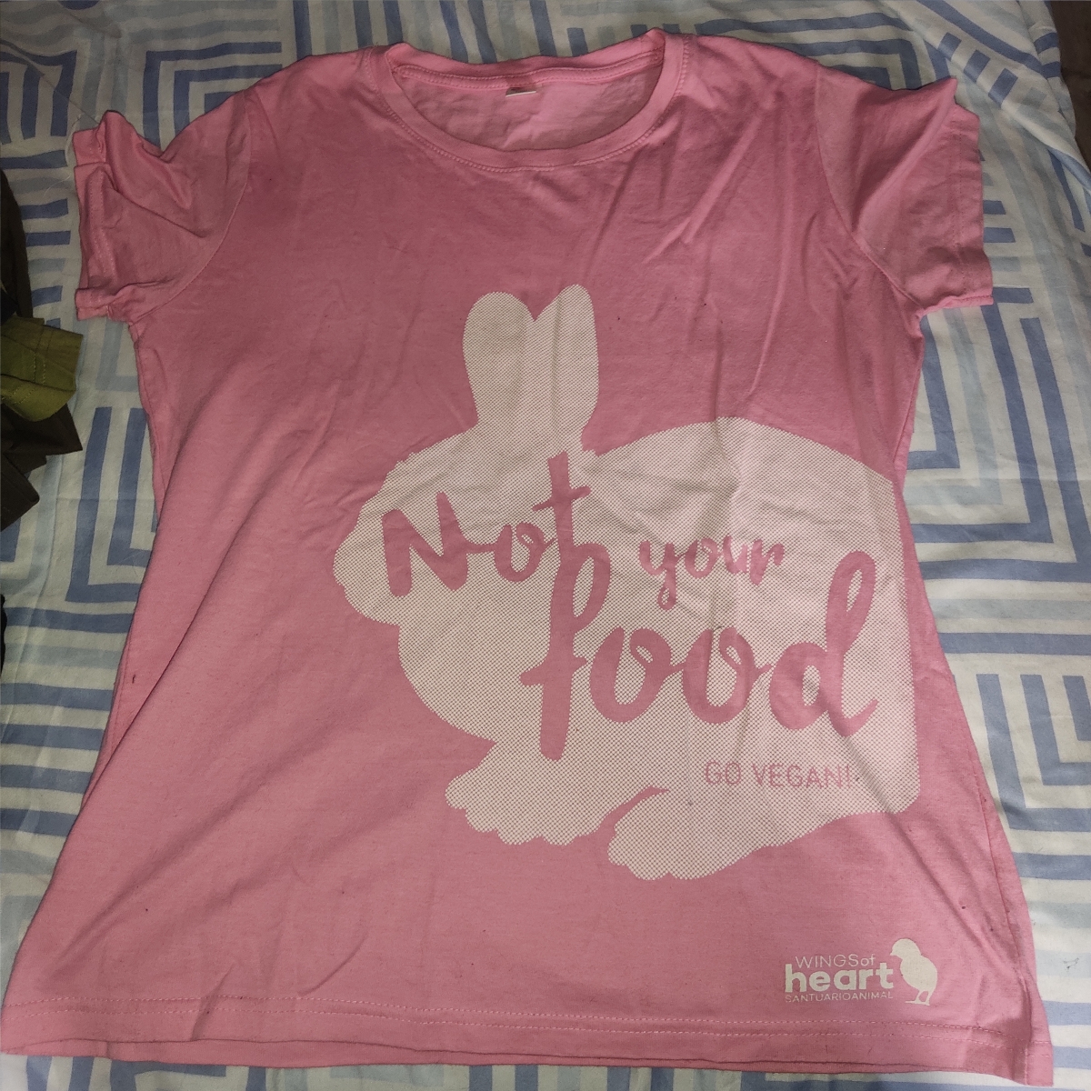 Camiseta not your food rabbit from Santuario Vegan - Vegan Product ...