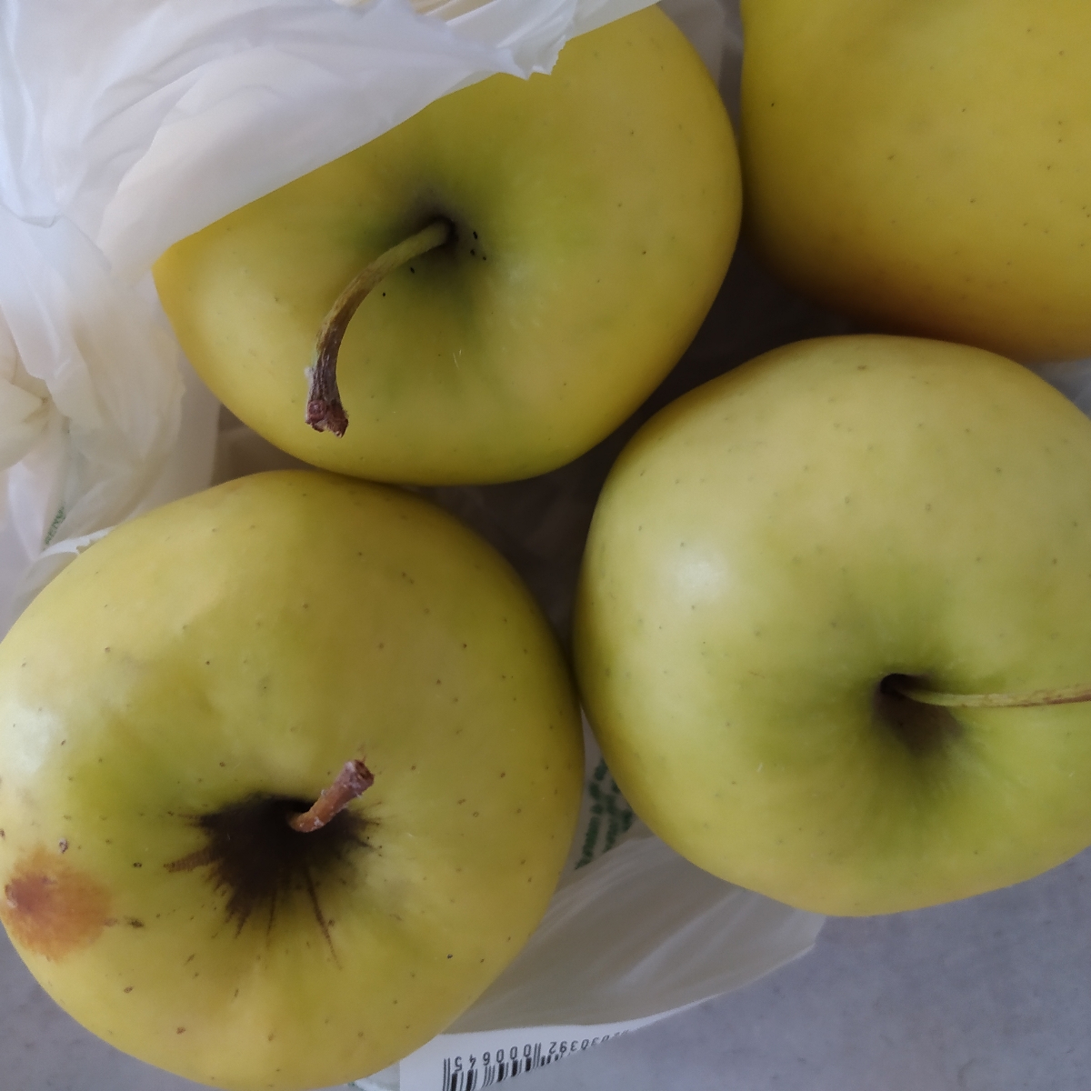 Mele Golden convenienza from Carrefour - Vegan Product Reviews ...