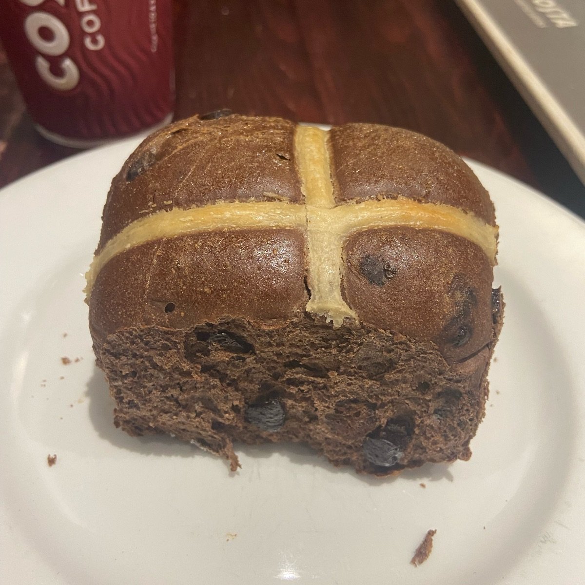 Hot cross chocolate bun from Costa Coffee - Vegan Product Reviews ...
