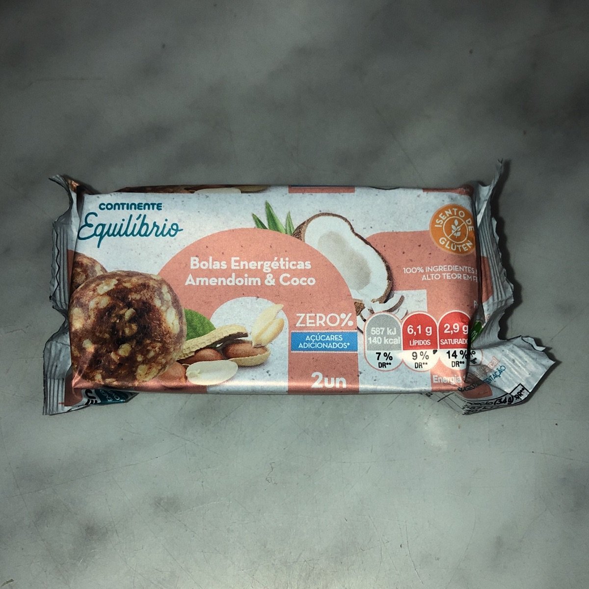 Bolas Energéticas Amendoim & Coco from Continente Equilíbrio - Vegan ...