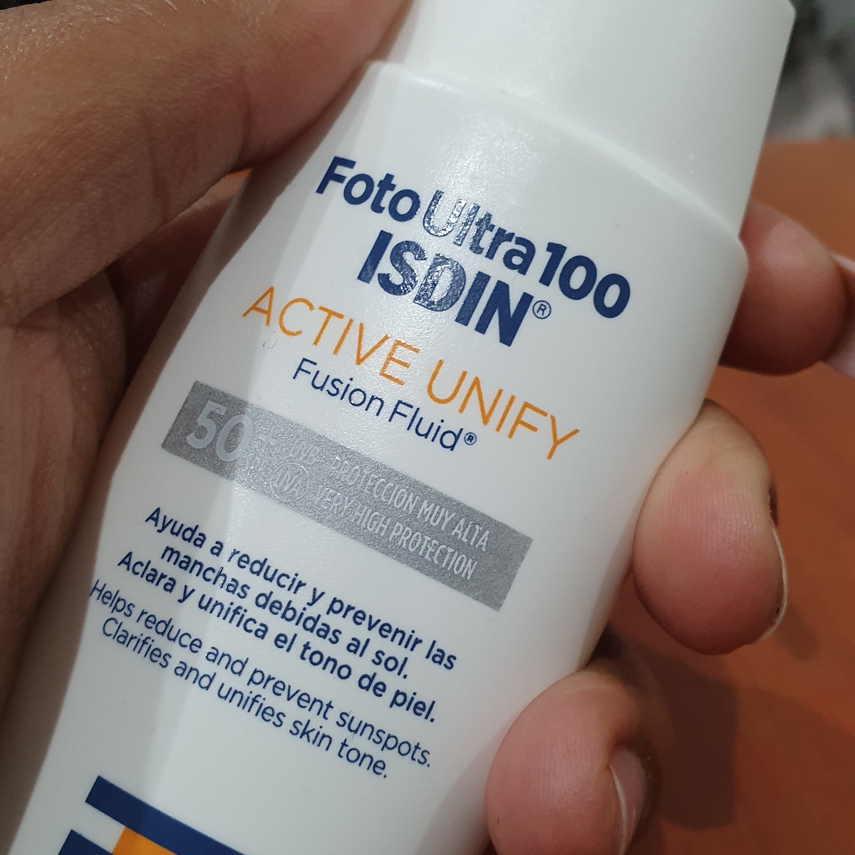 Foto Ultra 100 ISDIN Active Unify Fusion Fluid SPF 50+ from Isdin ...