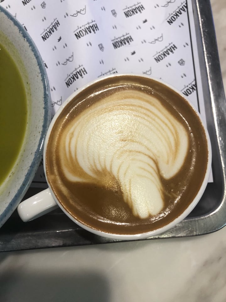 Haakon Superfoods and Juice Orchard, Singapore Soy latte Review | abillion