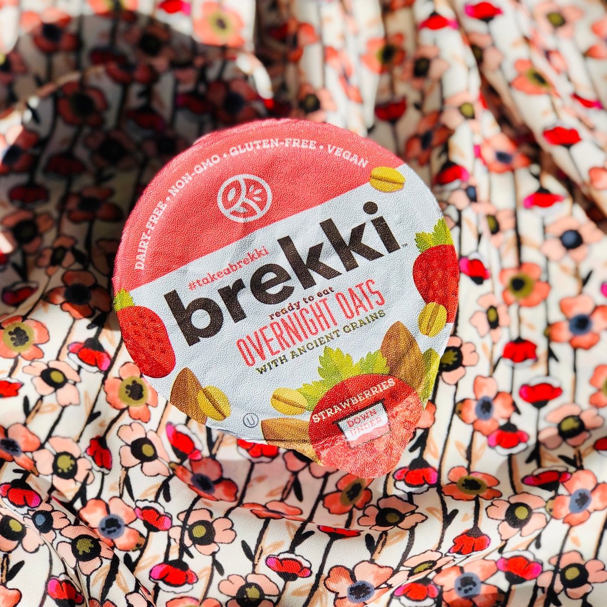 Brekki Strawberries Overnight Oats from Brekki - Vegan Product Reviews ...