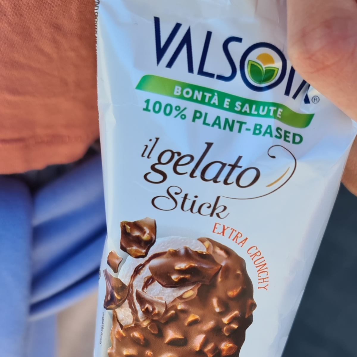 il gelato stick extra crunchy from Valsoia - Vegan Product Reviews ...