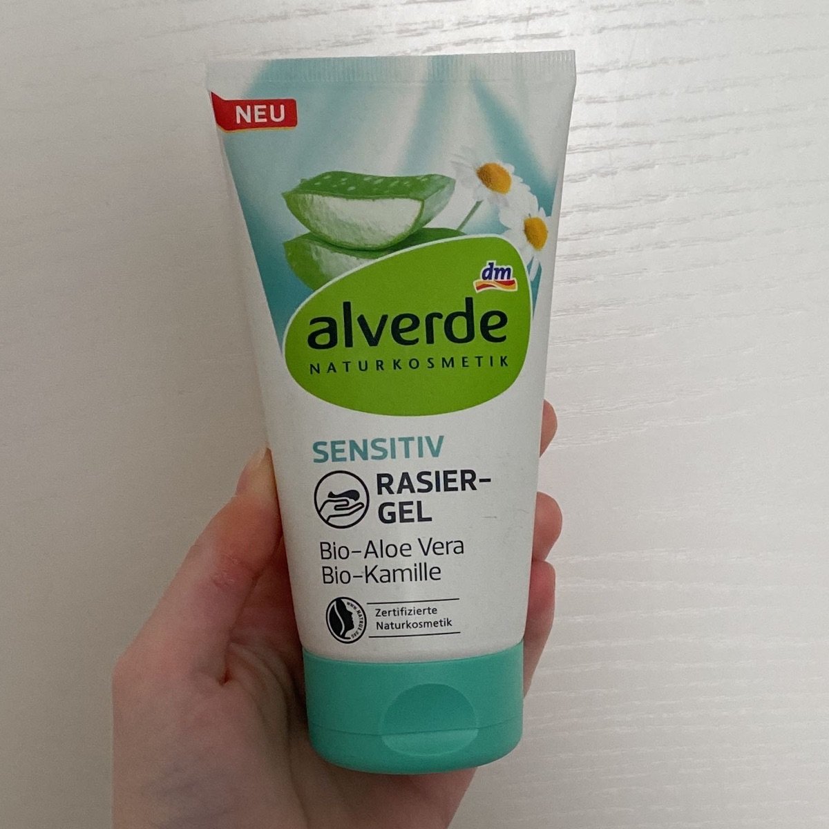 Sensitive rasier-gel from Alverde Naturkosmetik - Vegan Product Reviews ...