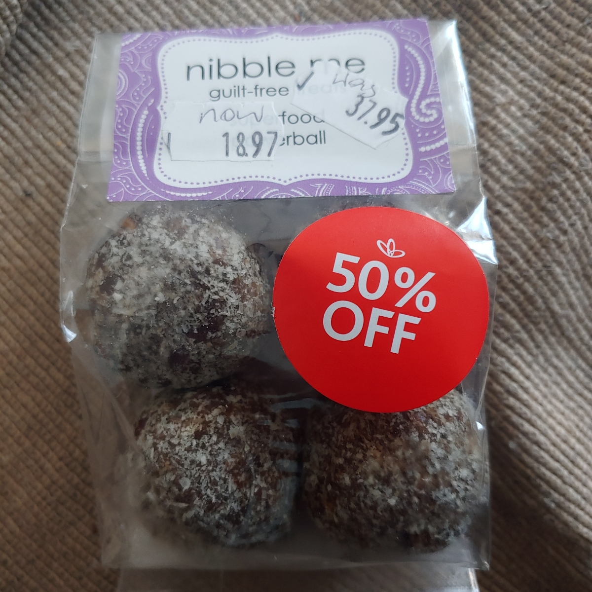 Superfood powerball from Nibble Me - Vegan Product Reviews & Ratings ...