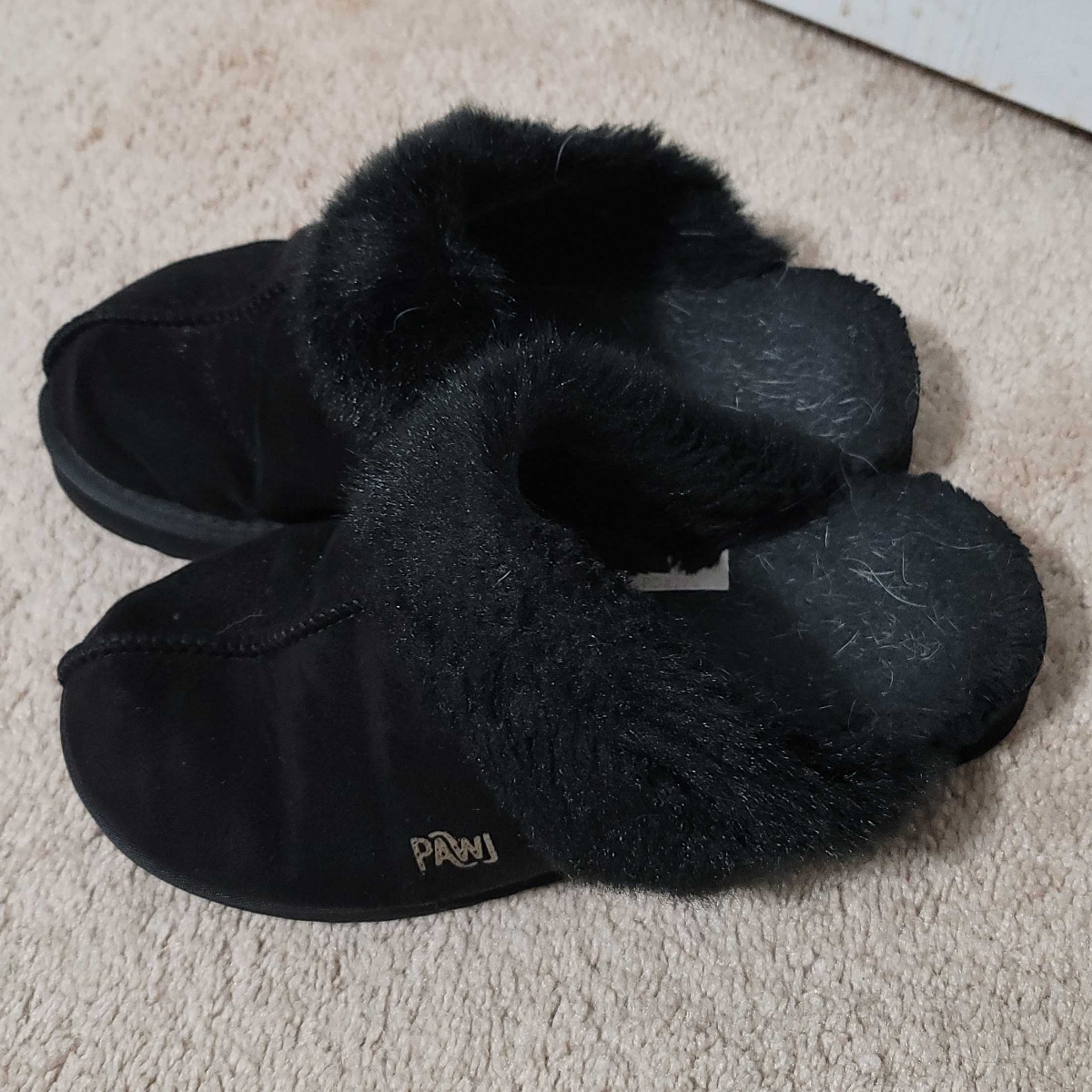 PAWJ Pawj Slippers - Black Reviews | abillion