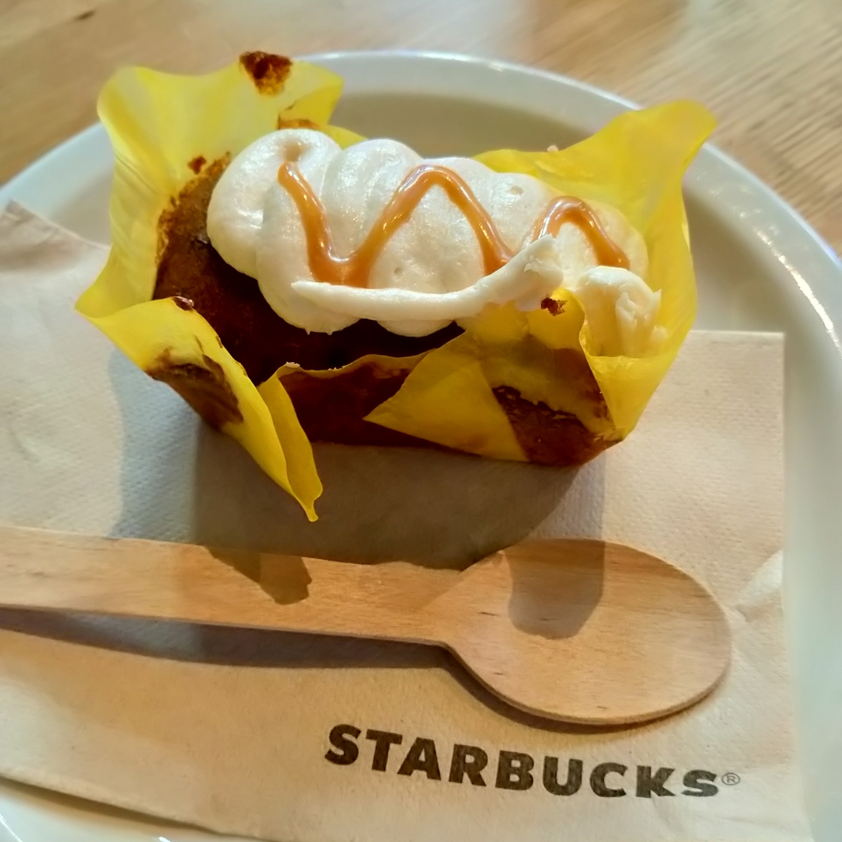banoffee mini loaf cake from Starbucks - Vegan Product Reviews ...