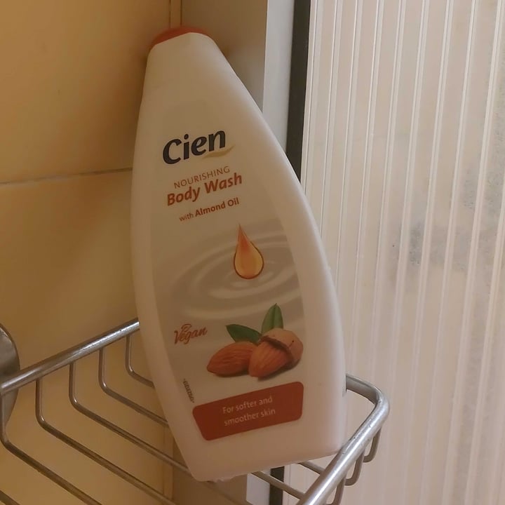 Cien Body Wash with Almond Oil Review | abillion