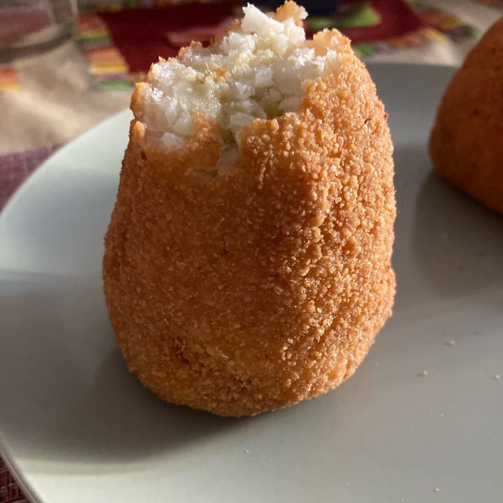 Sicilian Goodness® Padova Padova, Italy Arancino Veg Review | abillion