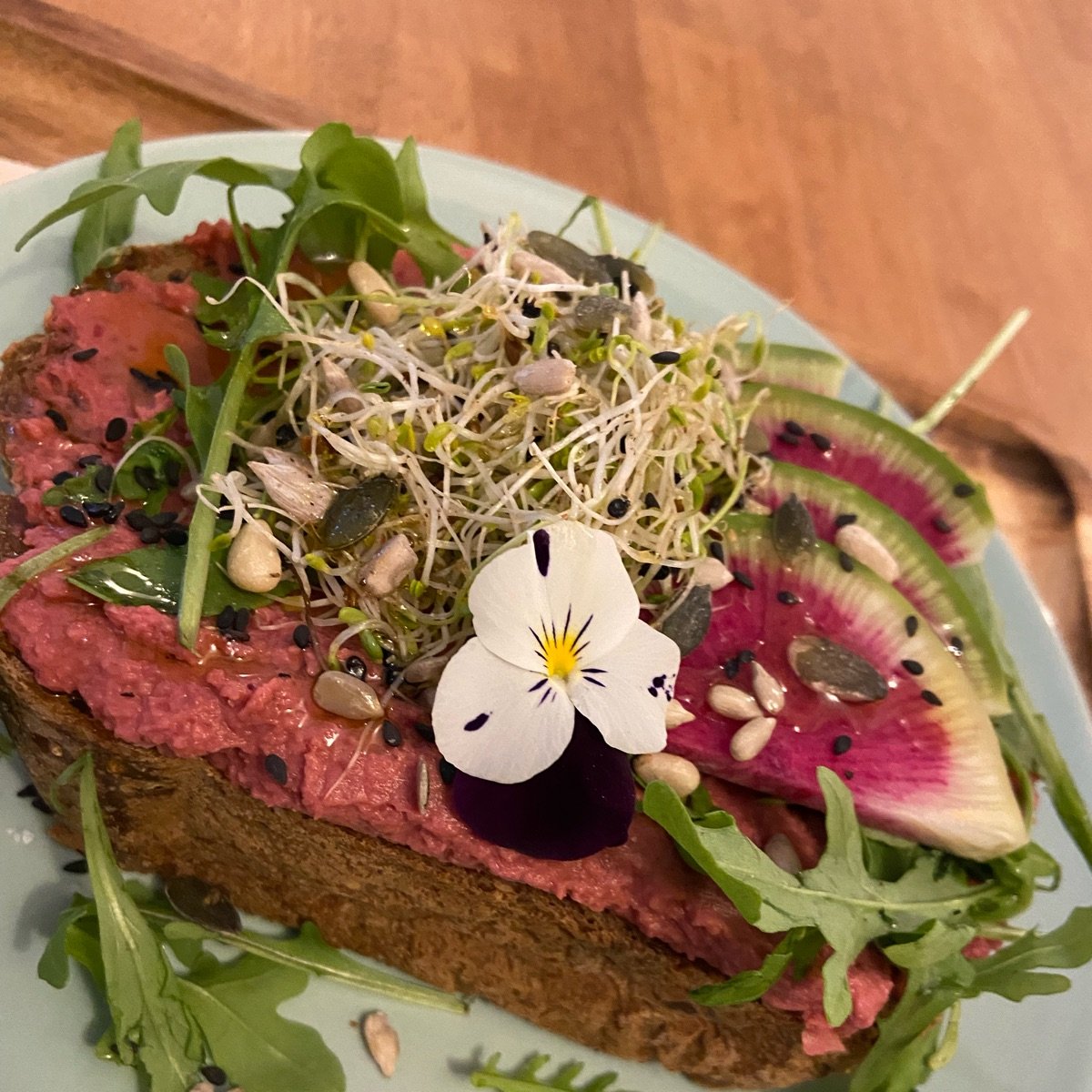 Betterave Toast at Bali Bowls Nîmes - Review by @fxk | abillion